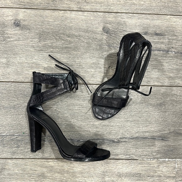 Stuart Weitzman | Shoes | Stuart Weitzman Leather Crocodile Embossed ...
